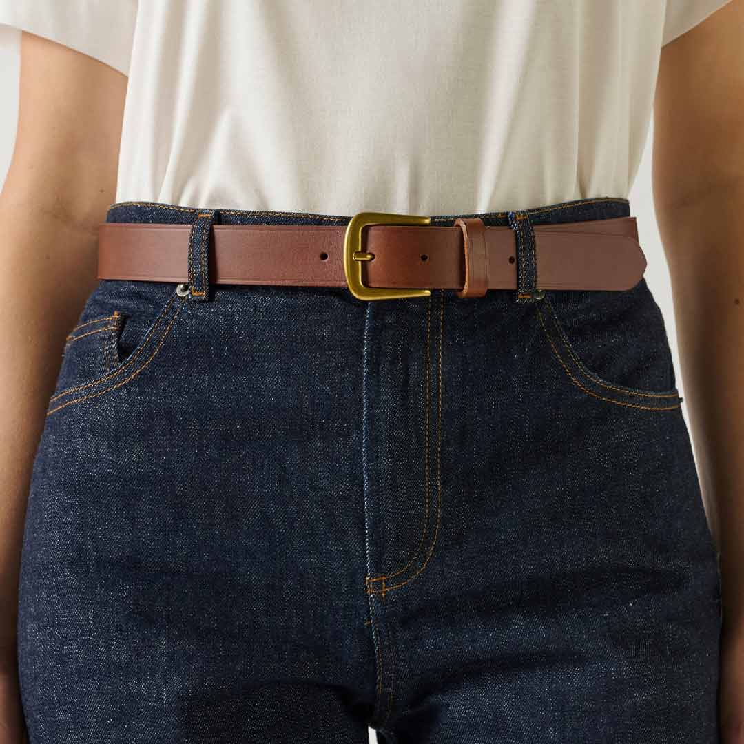 SOEUR Cafe bælte – brunt læderbælte med guldspænde HAUSFRAU